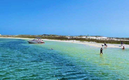 2 Hour Shell Island Snorkel Excursion | Navarrebeach.com